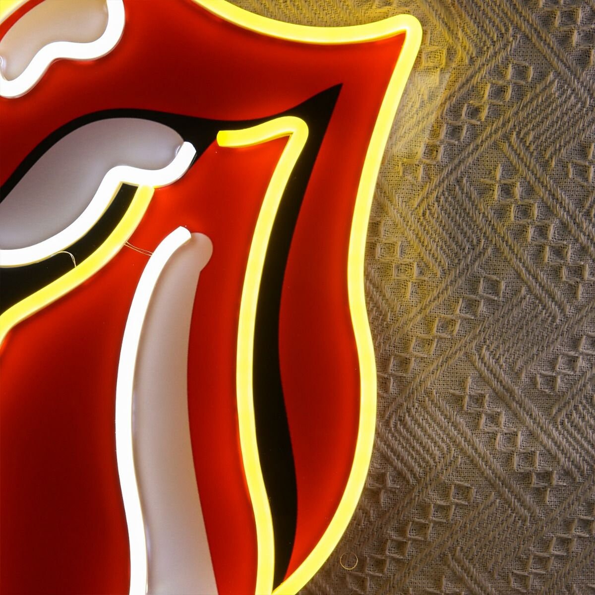 Rock & Roll Icon Neon Sign - Classic Red and White Lips With Tongue ...