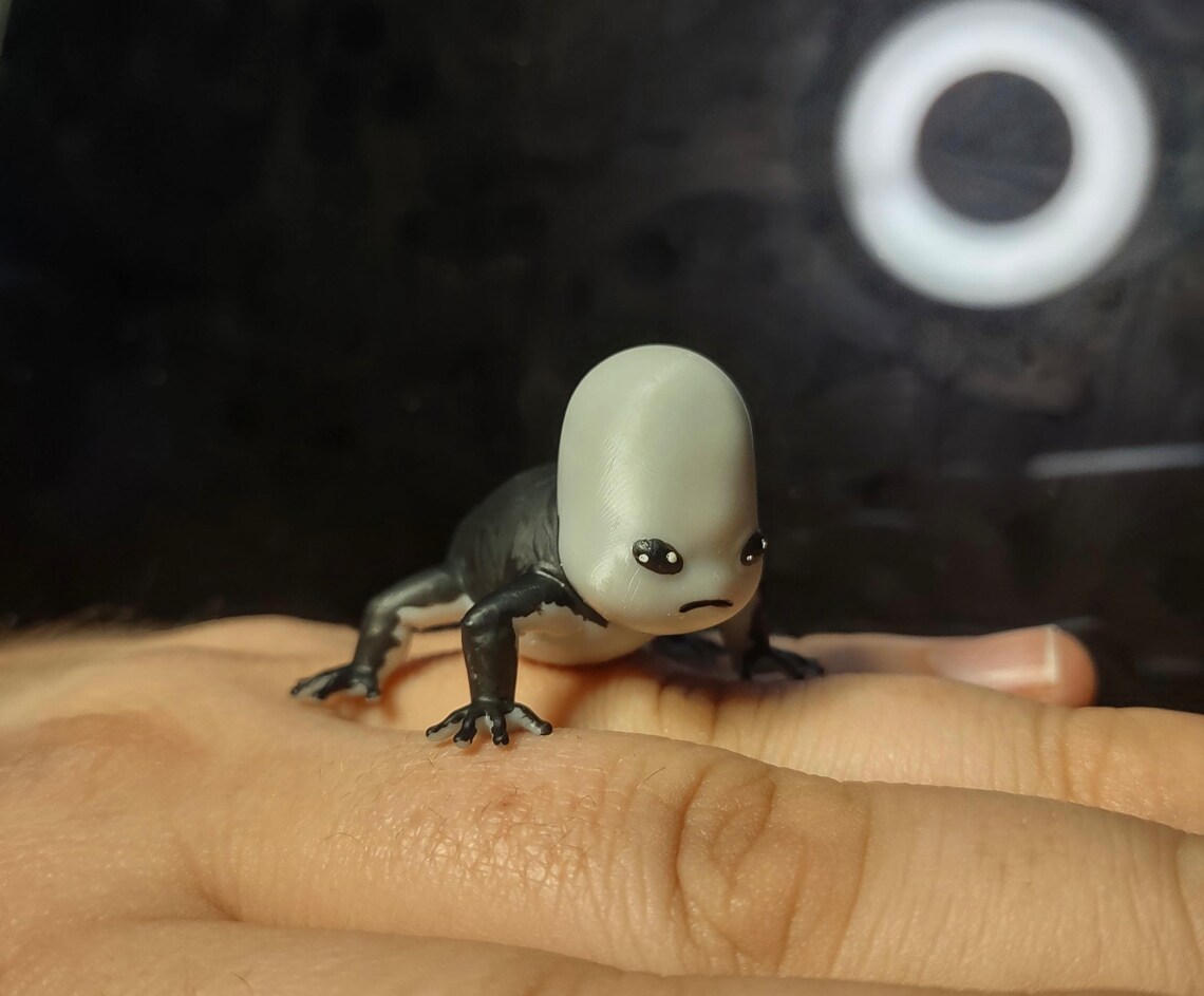 Hollow From Scavenger's Reign Figure - Etsy Canada