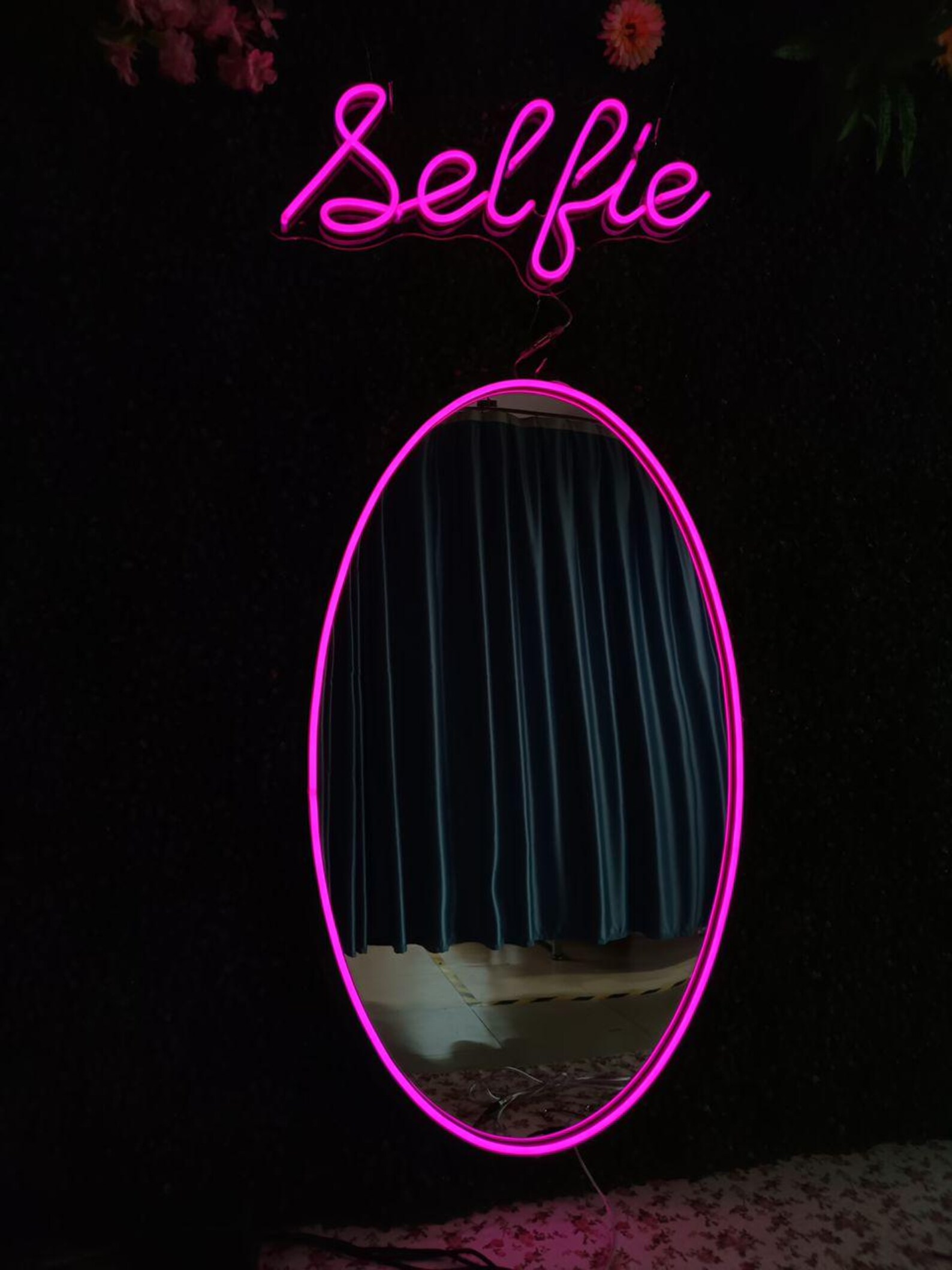 Neon Mirror as a Beauty Salon Decor, Selfie Neon Sign as a Gift for ...