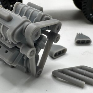 1/25 Scale, Dual Supercharger, Hemi Engine 3d Printed. This Engine Does ...