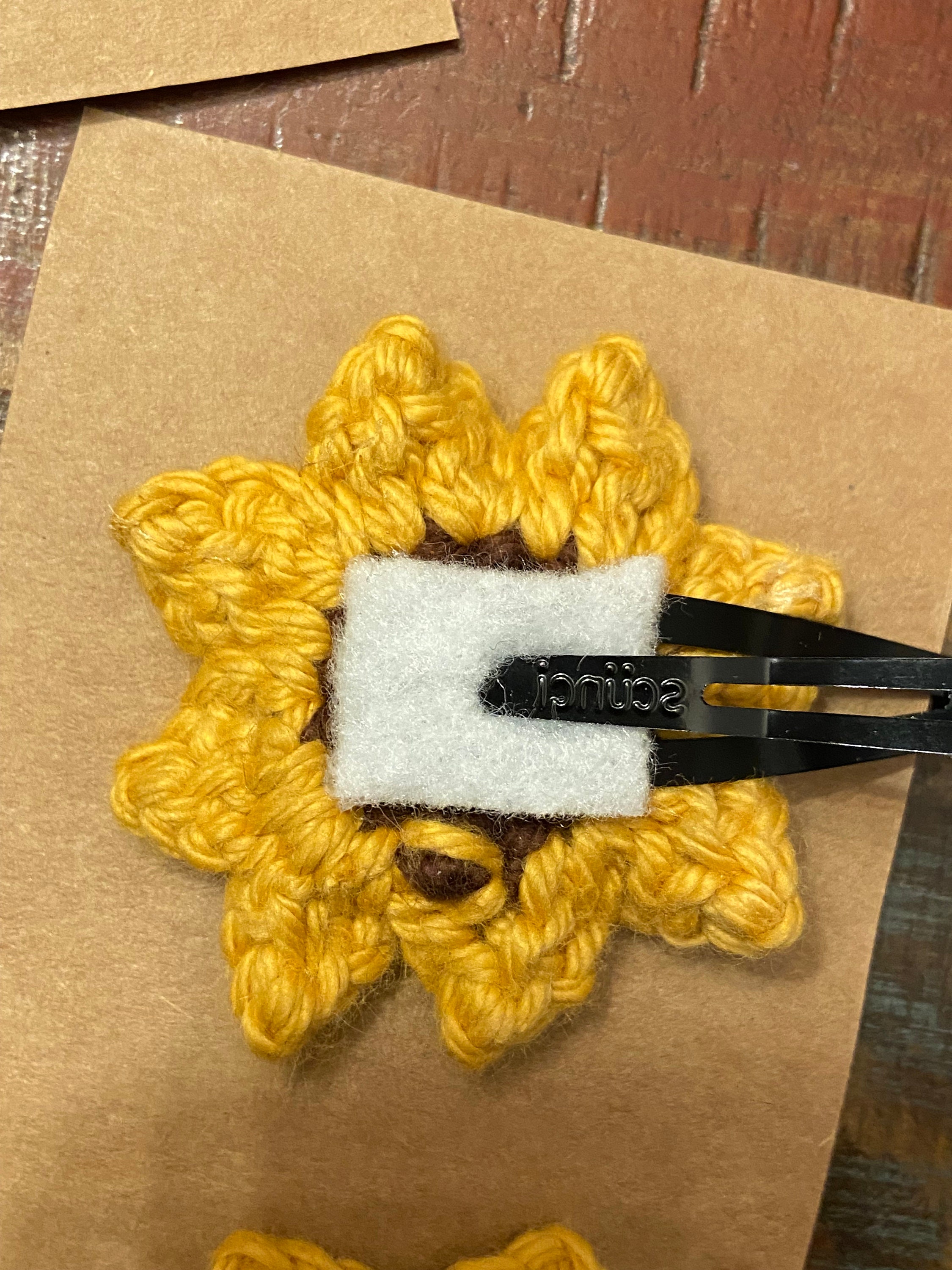 2 Crochet Hair Snap Clips Sunflower, Daisy, Leaves, Durable Hair Clips ...