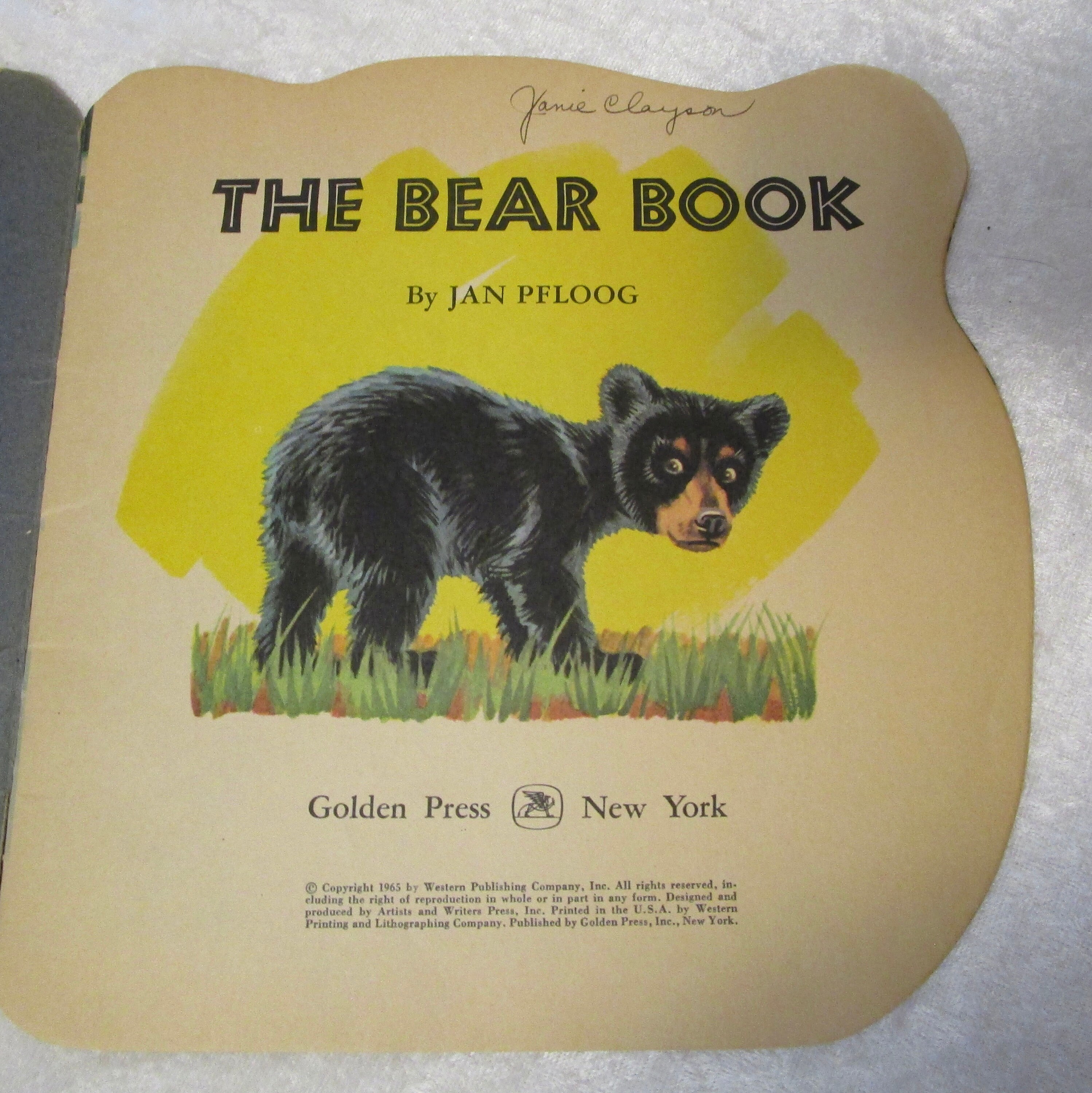 The Bear Book" by Jan Pfloog A Golden Shape Book - Etsy