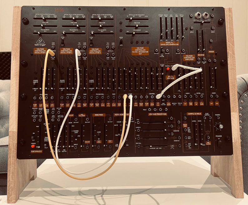 Behringer 2600 Stand in Oak - Etsy