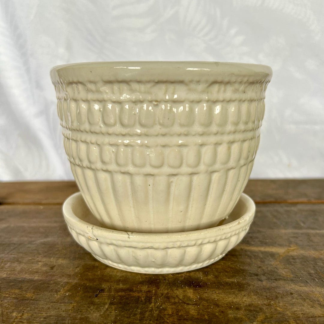 Vintage Mccoy Medium Beaded Planter Planter With Attached Saucer in ...