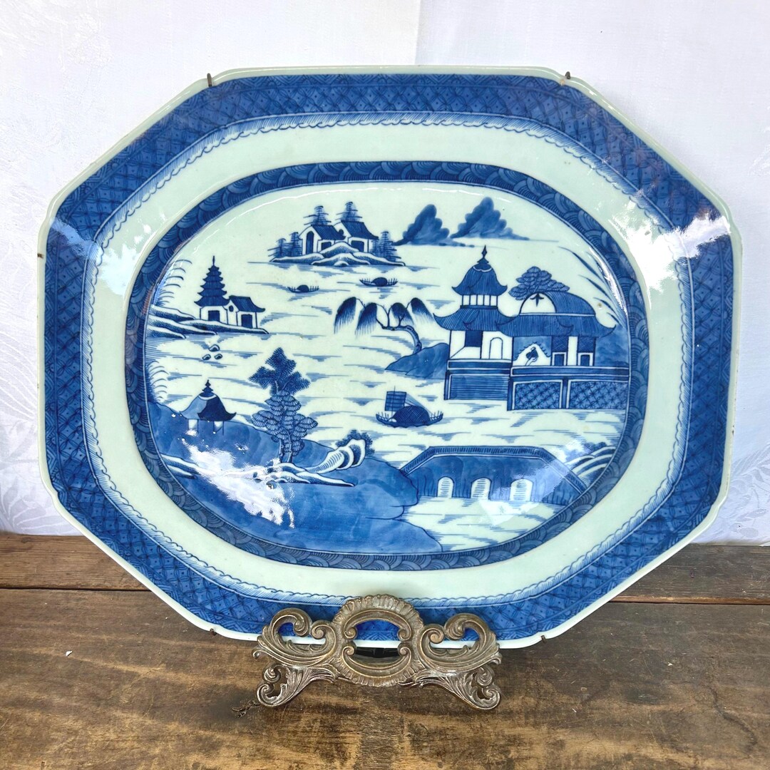 17 Inch Large Early 1800’s Antique Blue and White Chinese Export Canton ...