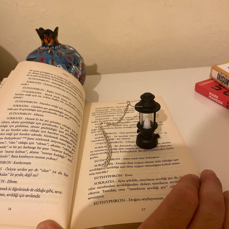 Lantern Bookmark With LED Reading Light, Gift for Book Lovers - Etsy