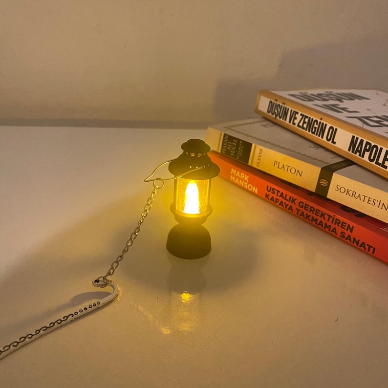 Lantern Bookmark With LED Reading Light, Gift for Book Lovers - Etsy
