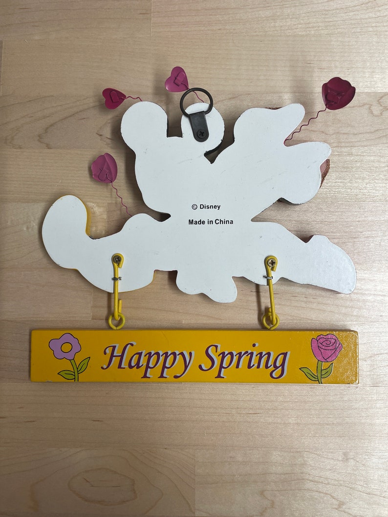 Mickey Mouse and Minnie Mouse Sign Happy Spring and Happy Velentines’s ...