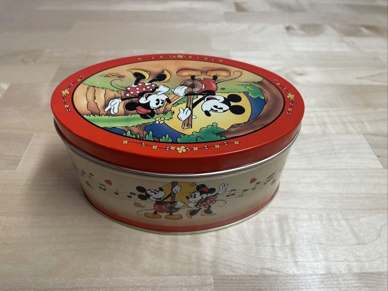 1996 Walt Disney Mickey Mouse & Minnie Mouse Serenade Red Oval Shaped ...