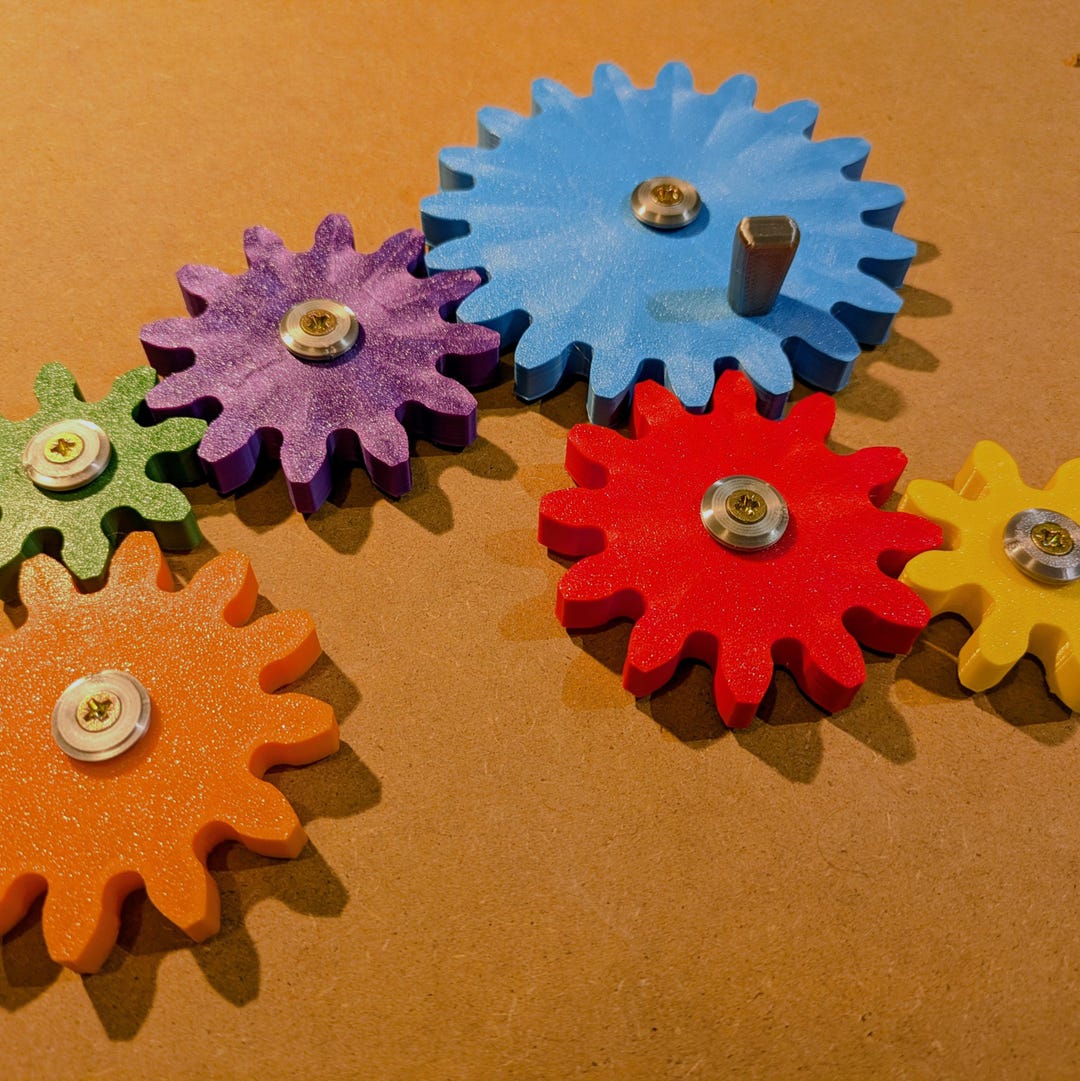 Engranajes de colores para un tablero de motricidad fina - Piezas DIY ...