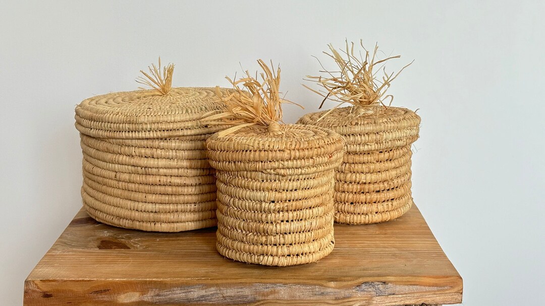 Round Raffia Box With Lid 2 Sizes - Etsy