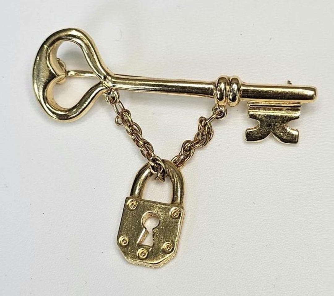 Vintage Crown Trifari Brooch Heart Skeleton Key Lock Jewelry! Marked ...