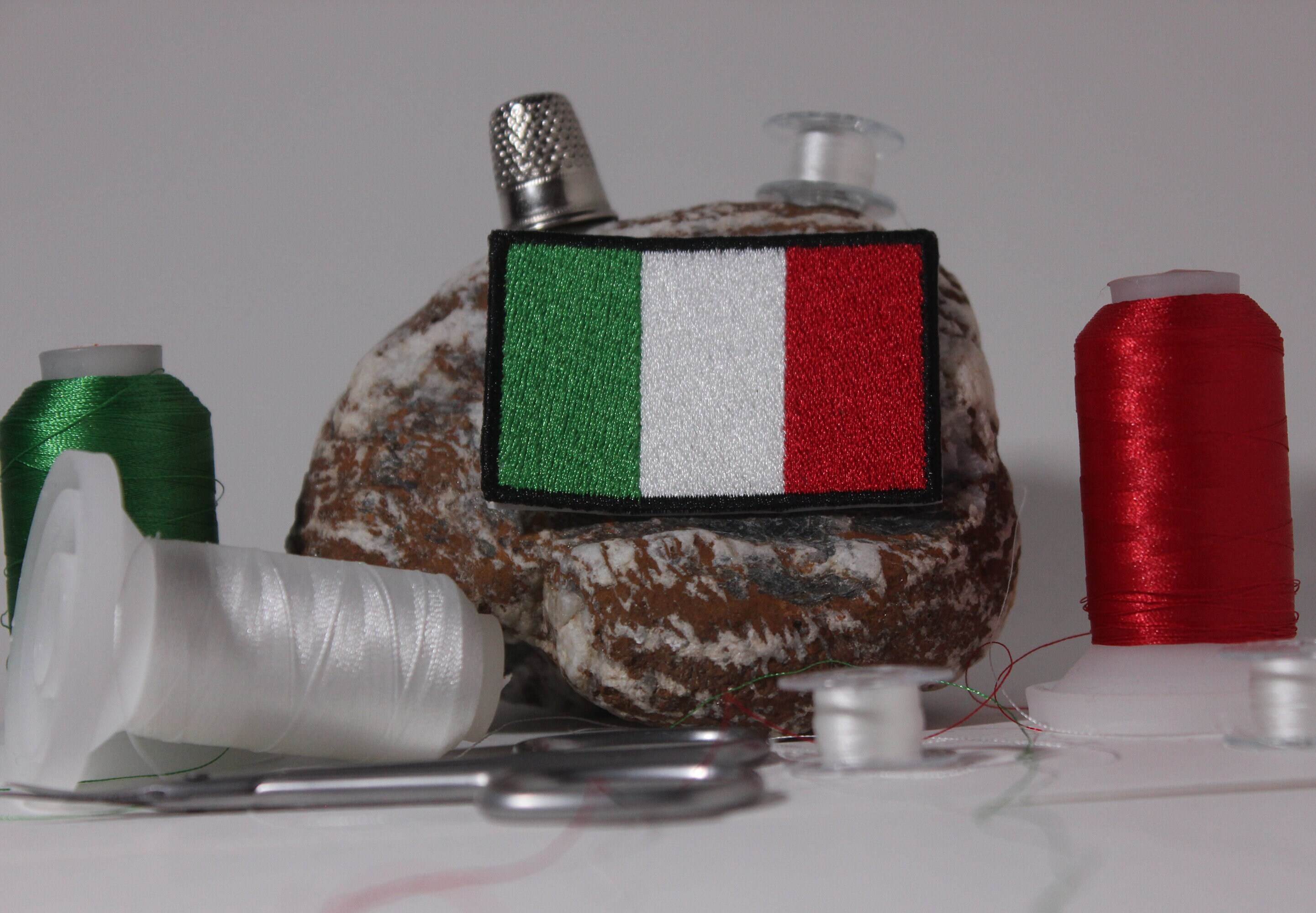 Badge, Italy Patch, Iron on Embroidered Italian Flag - Etsy