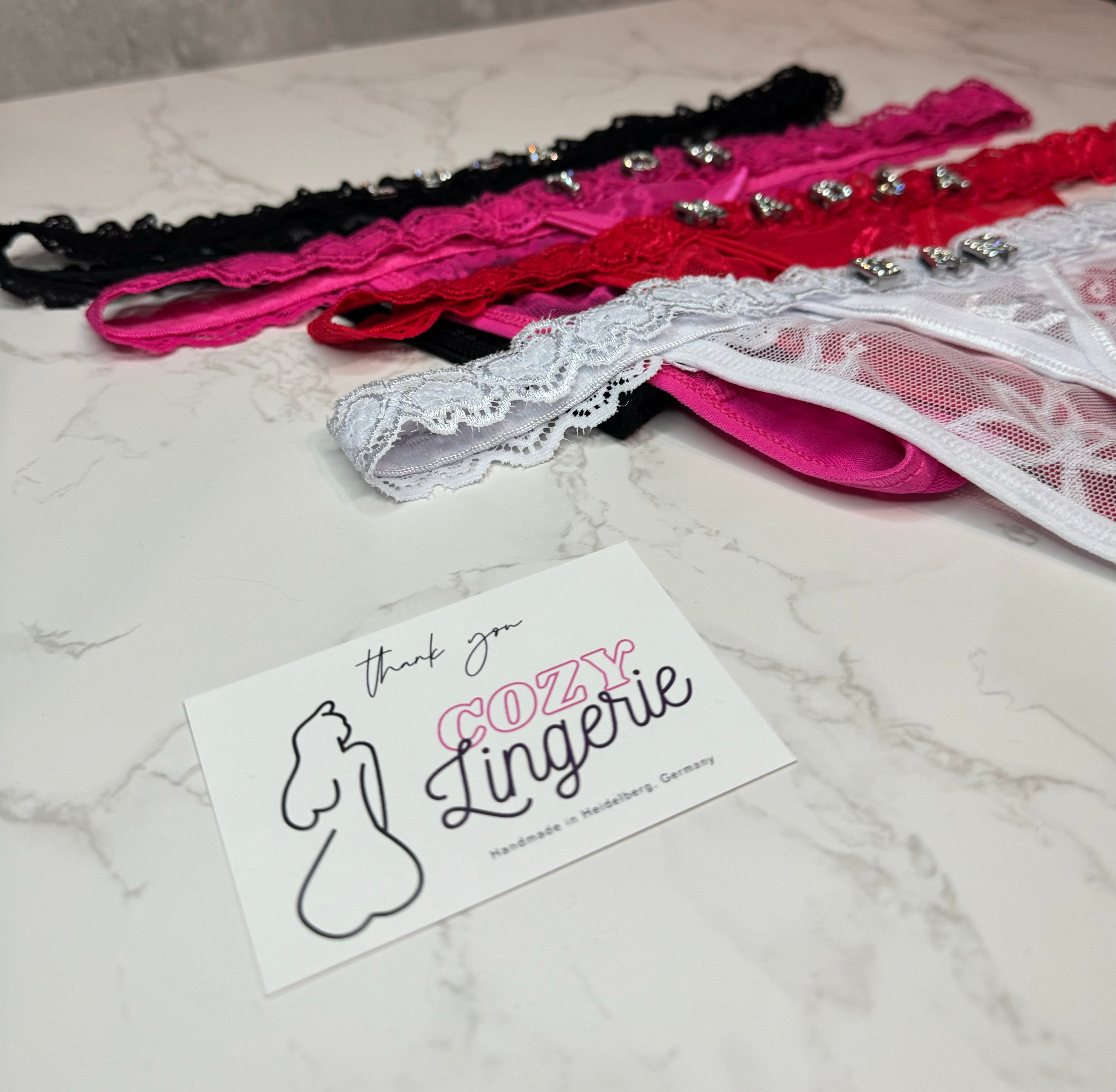 Unterwäsche mit Namen - String mit Name / Personalisierterer Tanga ...
