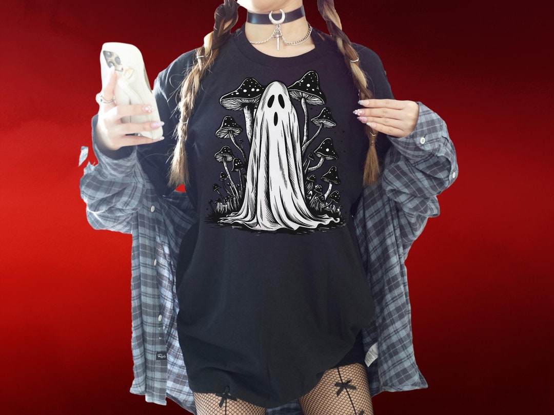 Ghost T-shirt, Gothic Horror Shirt, Creepy Weirdcore & Whimsigoth ...