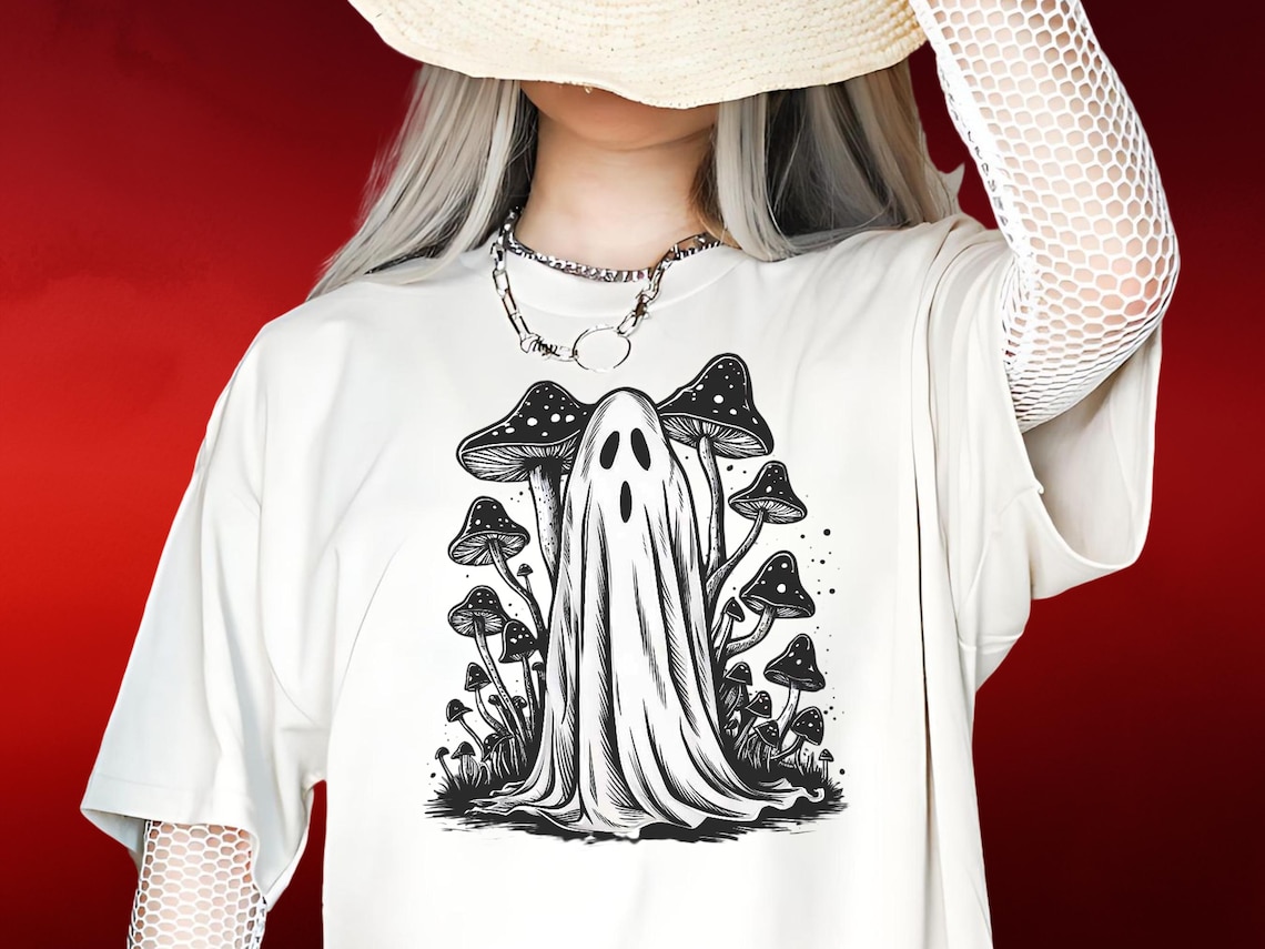 Ghost T-shirt, Gothic Horror Shirt, Creepy Weirdcore & Whimsigoth ...