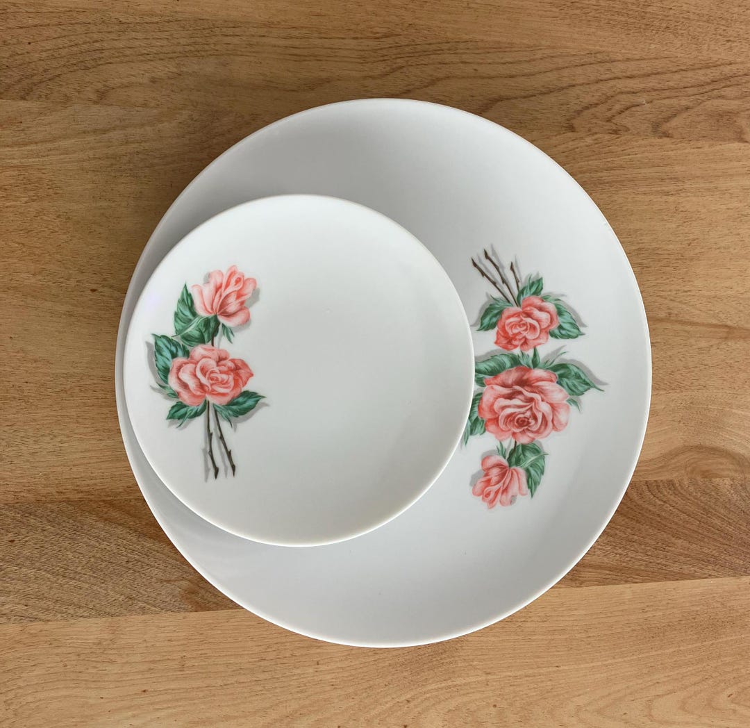 Vintage Melmac Brand Dinnerware. 8 Pieces, 4 Dinner Plates and 4 Side ...