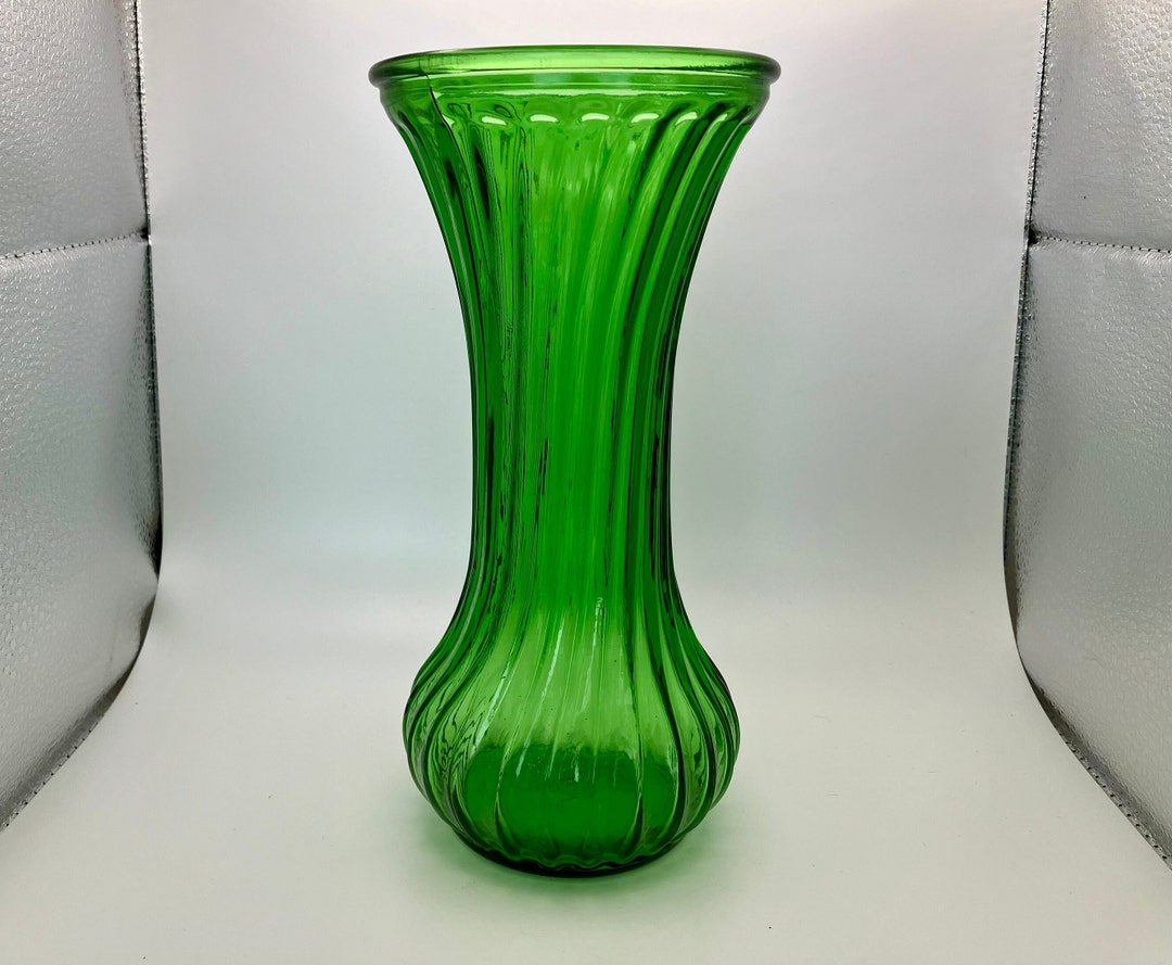 Vintage Hoosier Green Glass Vase. Indiana Glass Swirl Pattern, 1970's ...