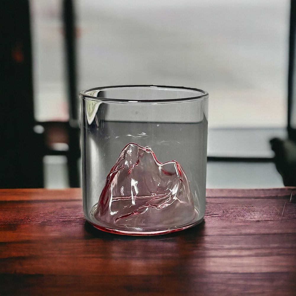 Stunning Japanese Mountain Glass Japanese Artful, Exotic Japanese ...