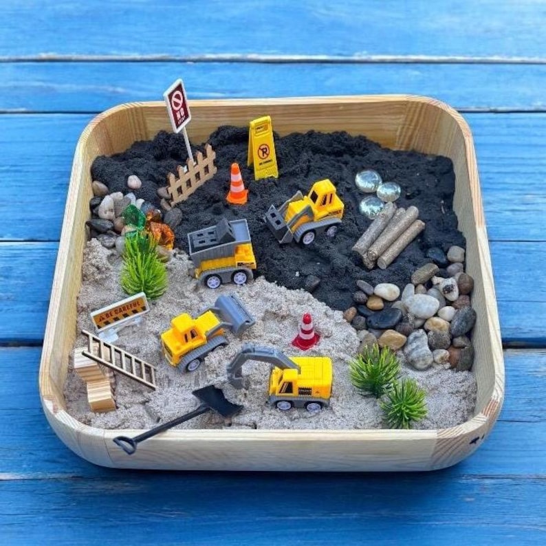 Construction Pour and Play Kit Kinetic Play Sand, Construction Kit ...
