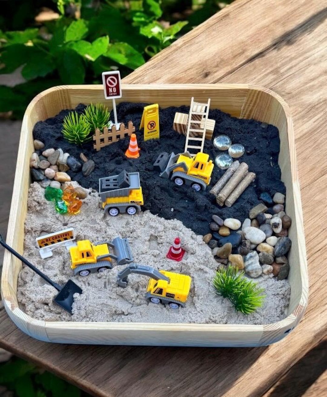 Construction Pour and Play Kit Kinetic Play Sand, Construction Kit ...
