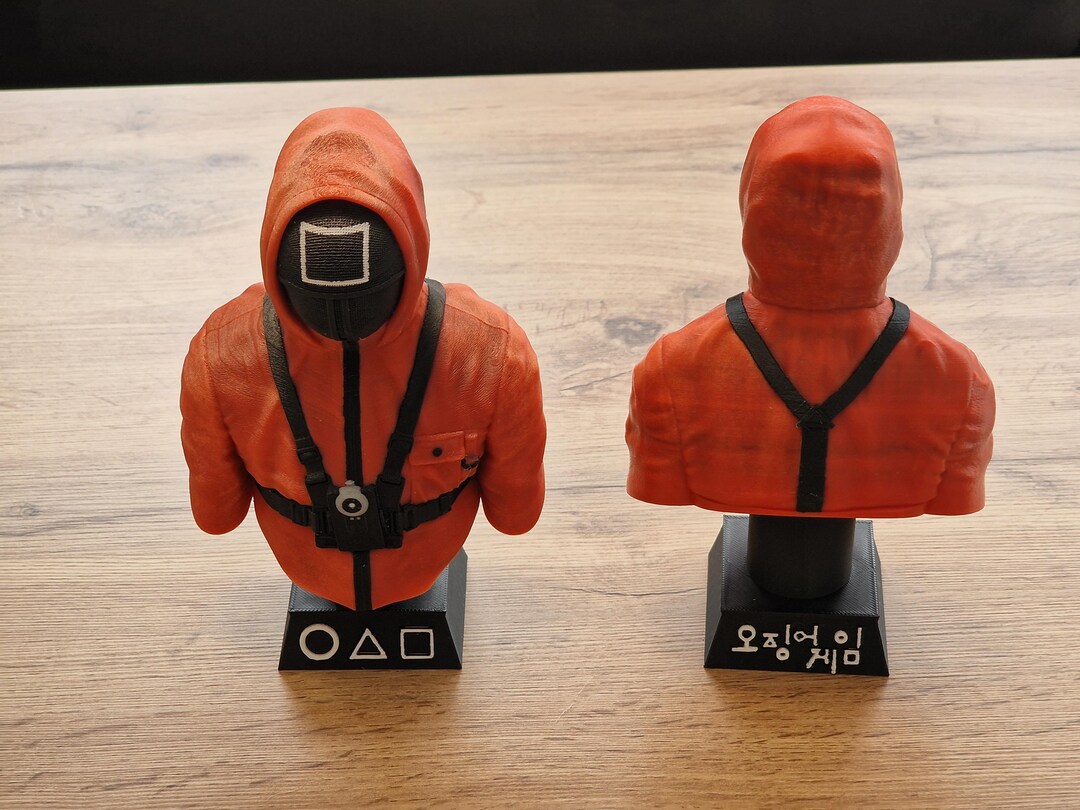 Squid Game Overseer Masked Squid Guardian Statue Model Figure Action ...