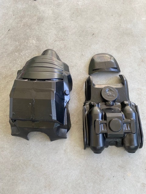 Life-sized T-45d Power Armor Torso Rig Front & Back PARTIALLY ASSEMBLED ...