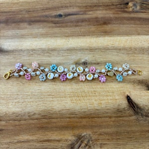 Lover Pastel Coloured Friendship Bracelet : Embrace Taylor Swift ...