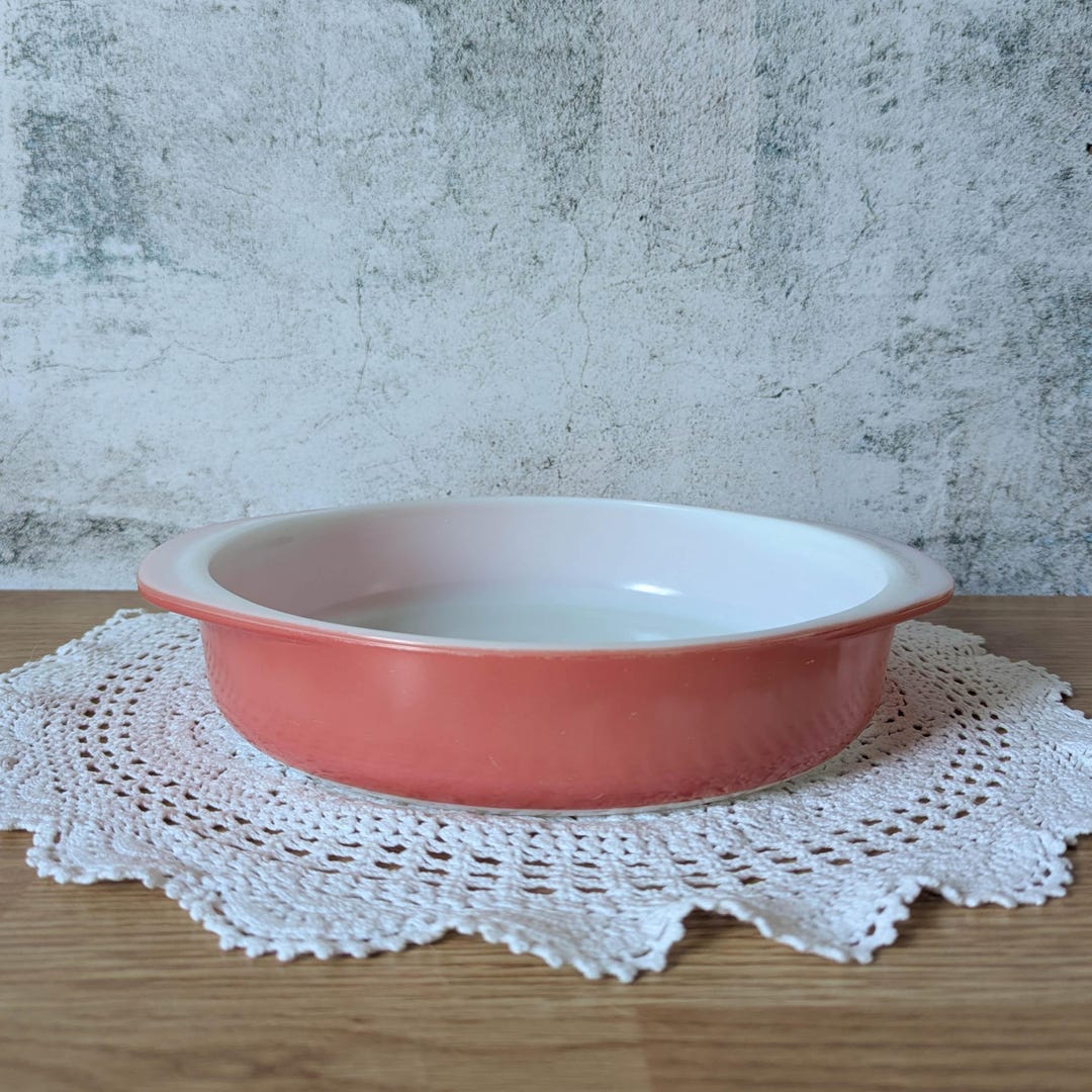 Vintage Pyrex 221 Pink Cake Pan 8 Inch, Deep Dish Bakeware - Etsy
