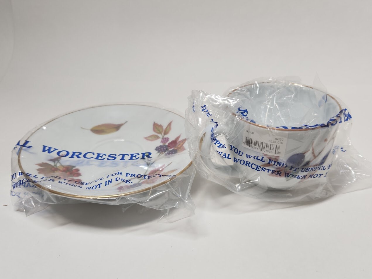 Royal Worcester Evesham Gold 5 Pieces Set - Cup, Saucer, Bread Plate ...
