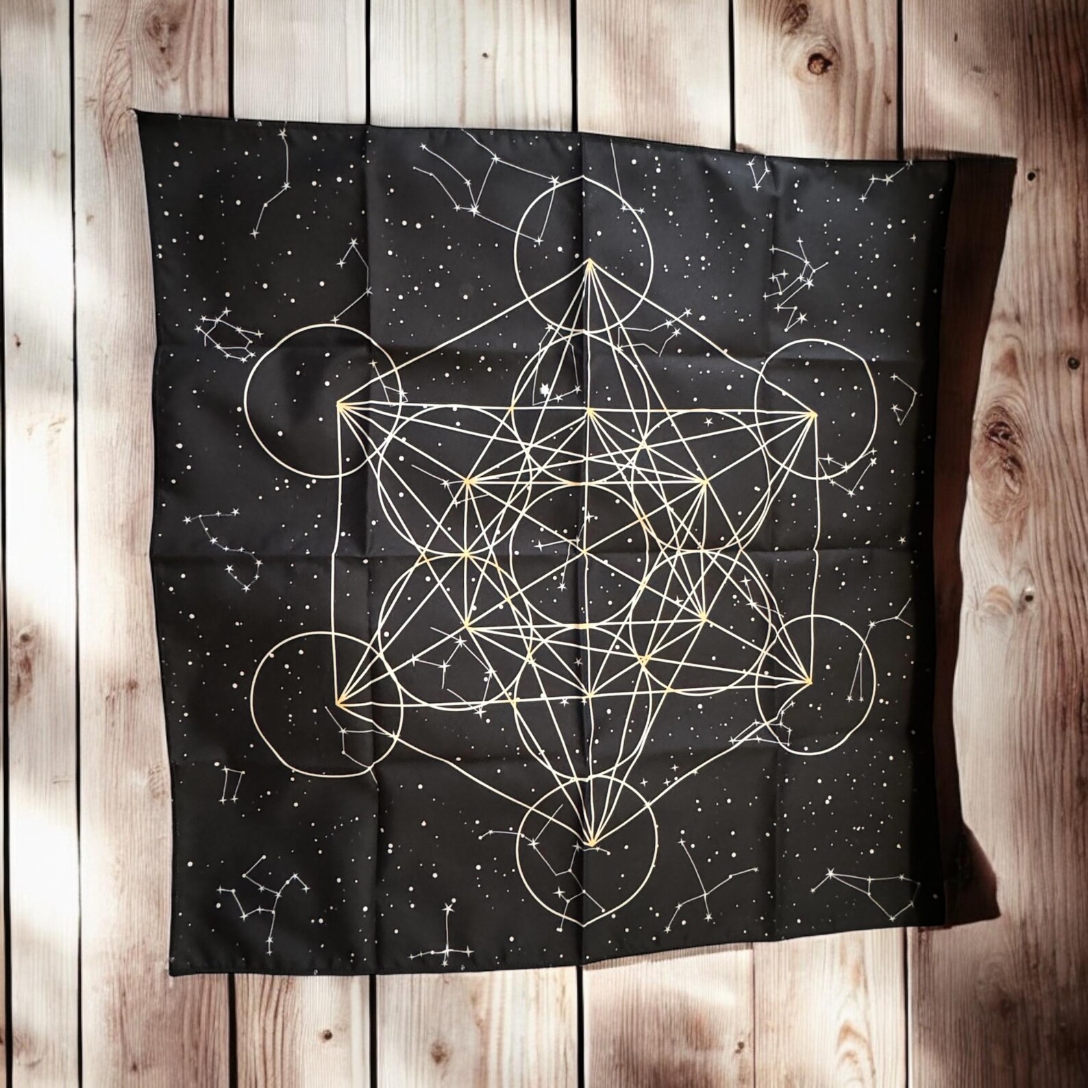 Metatron's Cube Altar Cloth | Tarot Spread Cloth | Witches Altar Decor ...