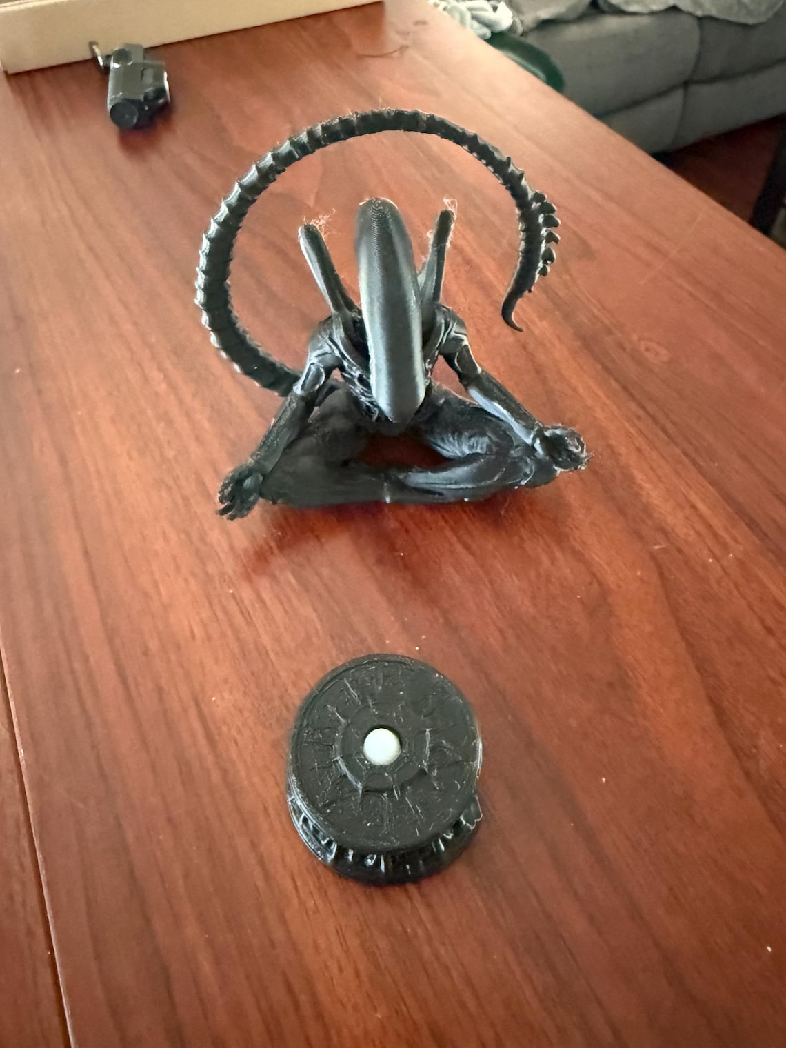 Xenomorph Meditating With Light up Altar - Etsy