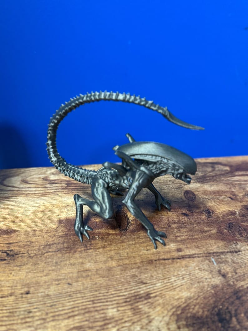 Xenomorph Alien Desk Figures - Etsy