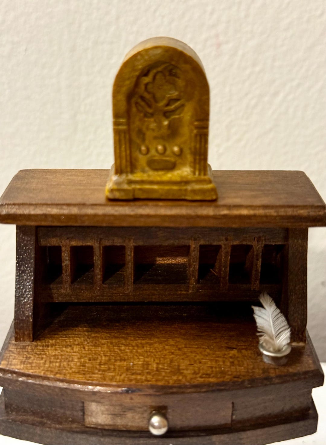 Vintage Table Top Radio Replica Made Out of Plastic, Made in Hong Kong ...