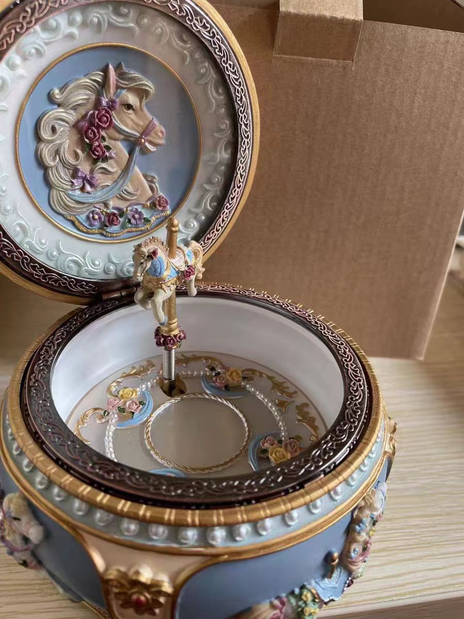 Exquisite Carousel Music Box, Animal Music Box, Retro Carousel Gift ...