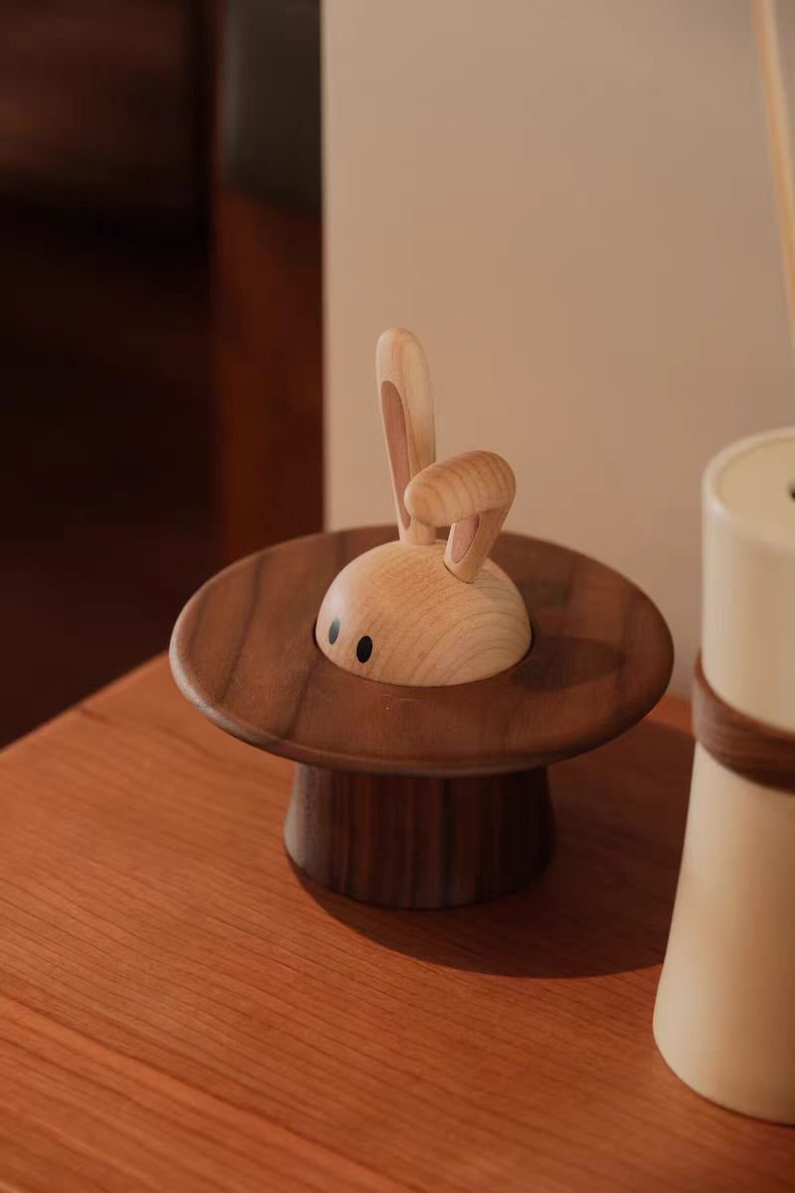 Magician Hat Wooden Music Box Rabbit, Wooden Rabbit Music Box Desktop ...