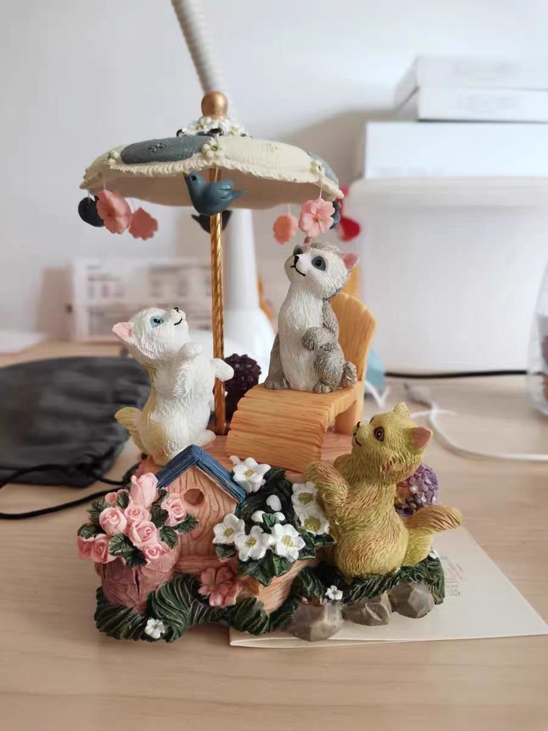 Beautiful Wooden Resin Cat Music Box [cat Music Box] 3 Kittens Hiding ...