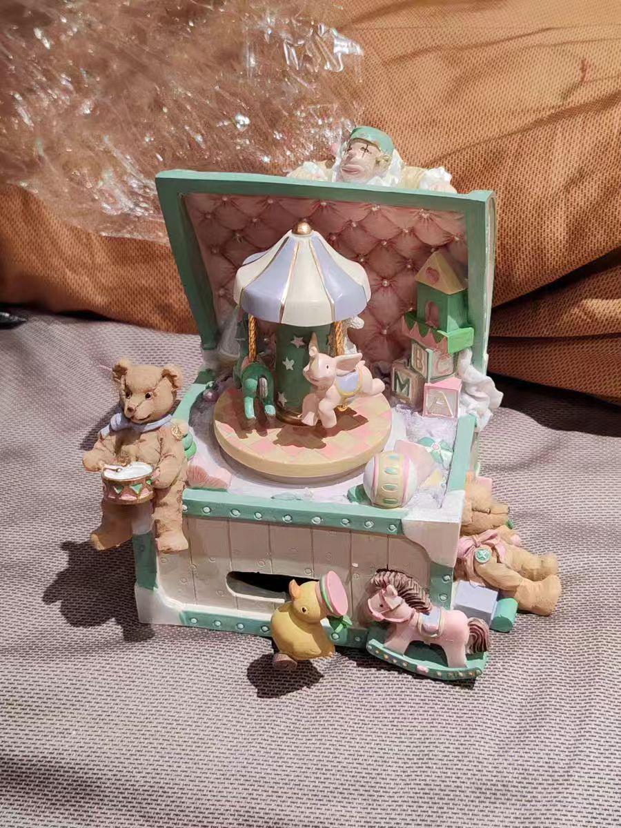 Vintage Carousel Music Box With Charming Animals dream Carousel Music ...