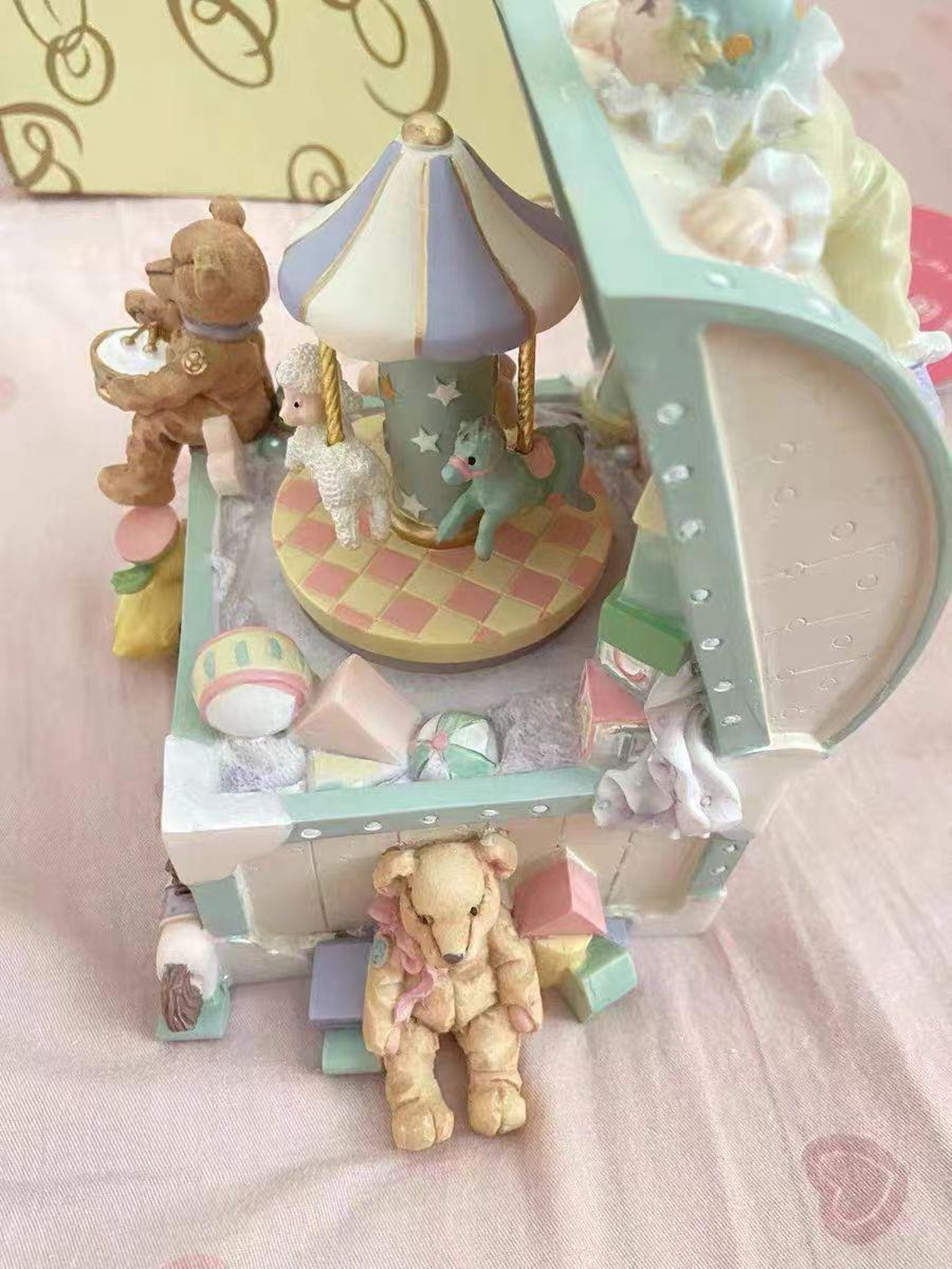 Vintage Carousel Music Box With Charming Animals "dream Carousel Music ...