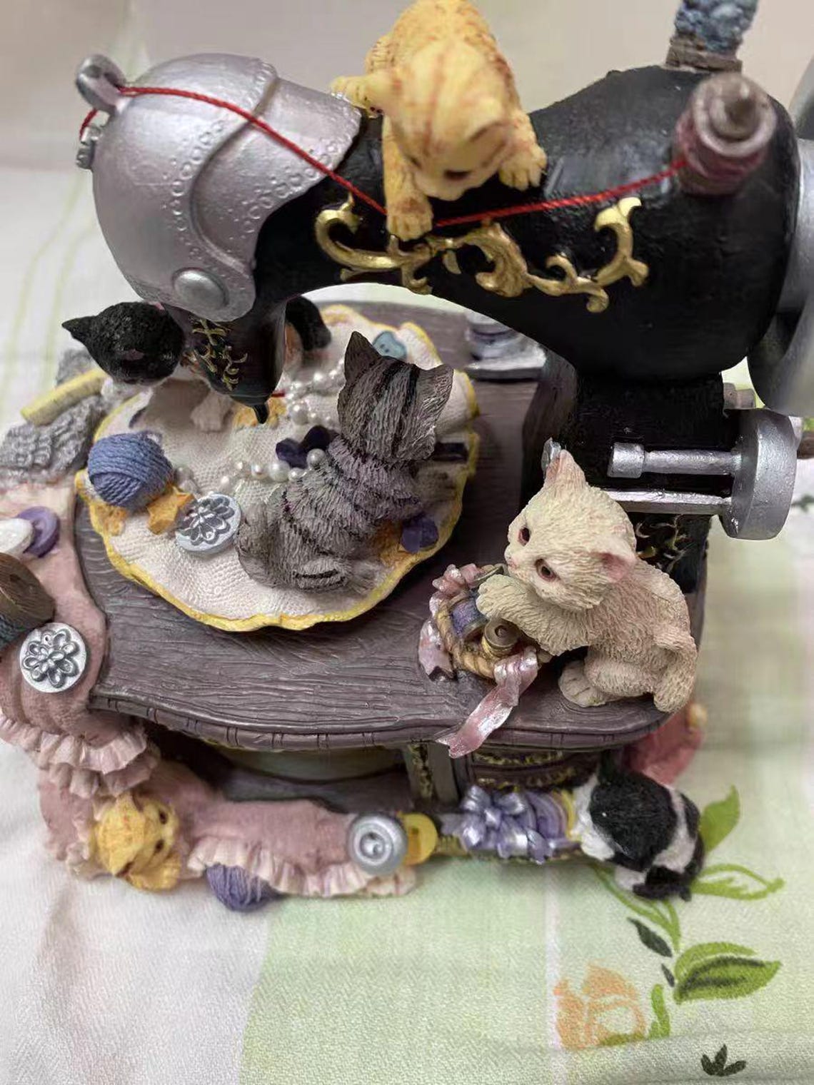 Cat Sewing Machine Music Box, [various Kitten Music Boxes], Creative ...
