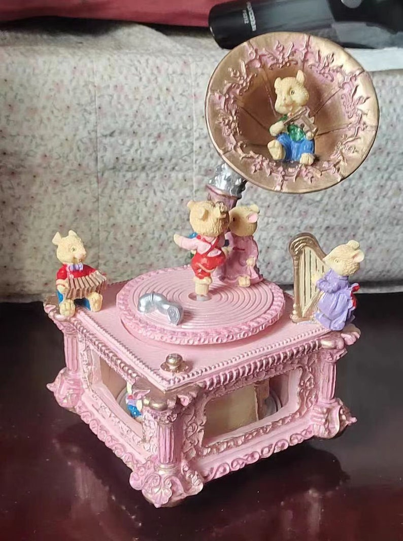 Mouse Gramophone Music Box, [animal Music Box], Mouse Phonograph Music ...