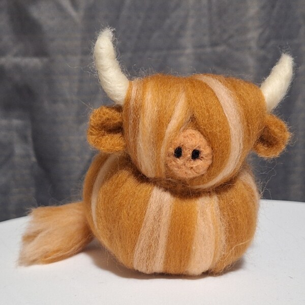 Felt Cow - Etsy