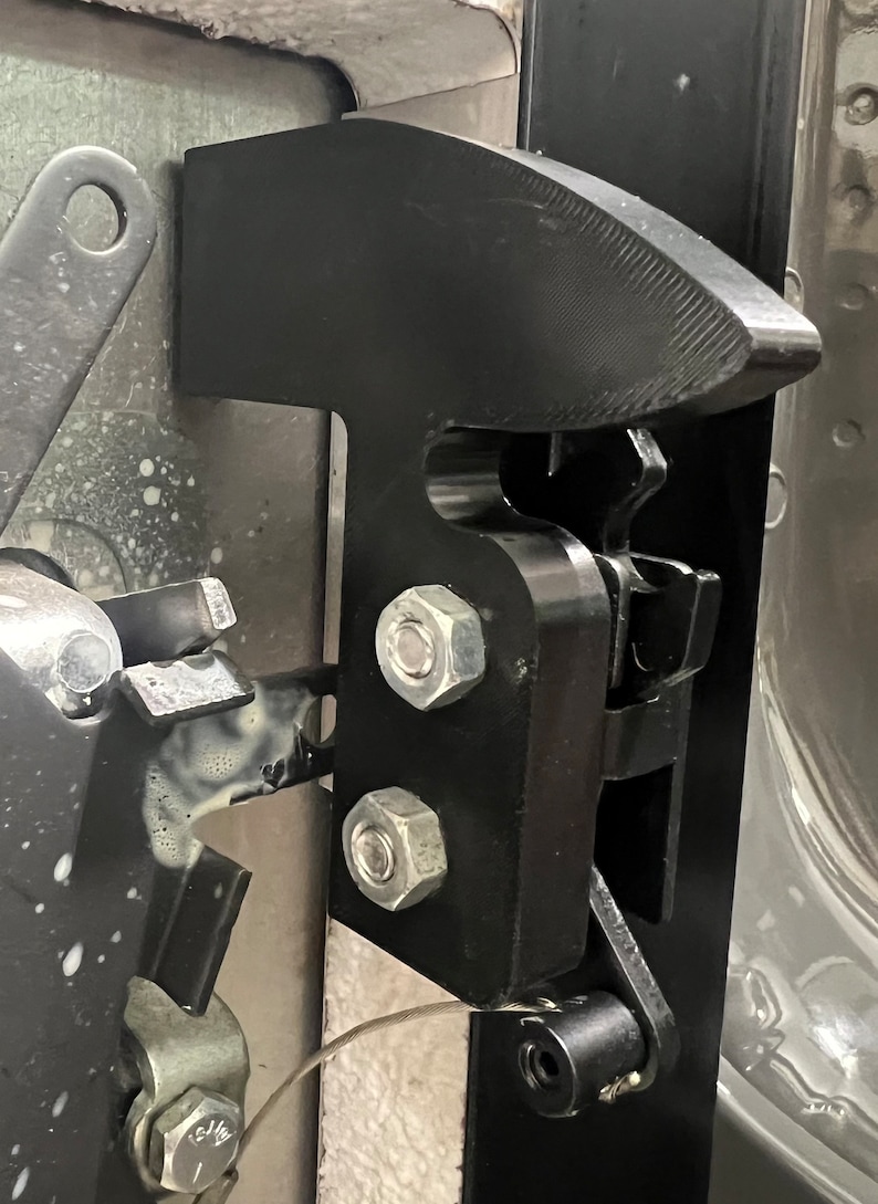 Newmar RV Guide Storage Door Latch Replacement Part - 020658A - 3D ...