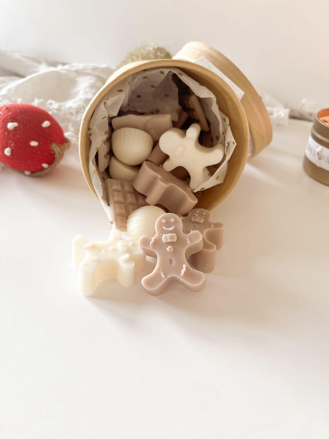 Gingerbread Man Wax Melts – Sweet and Spicy Christmas Scented Soy Wax ...