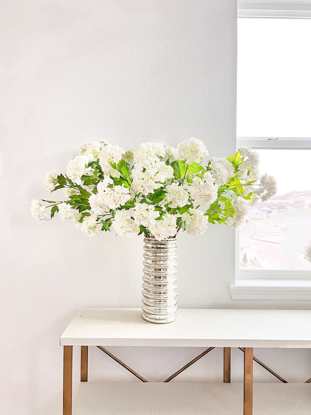 Real Touch White Snowball Hydrangea Stem (pack of 3 Stems), Artificial ...
