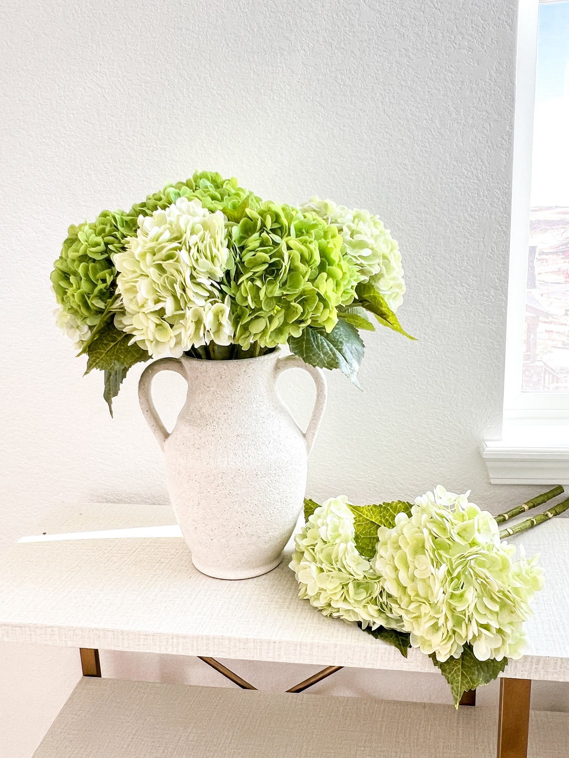 Real Touch Faux Hydrangea Stem, White Faux Hydrangea Stem, High Quality ...