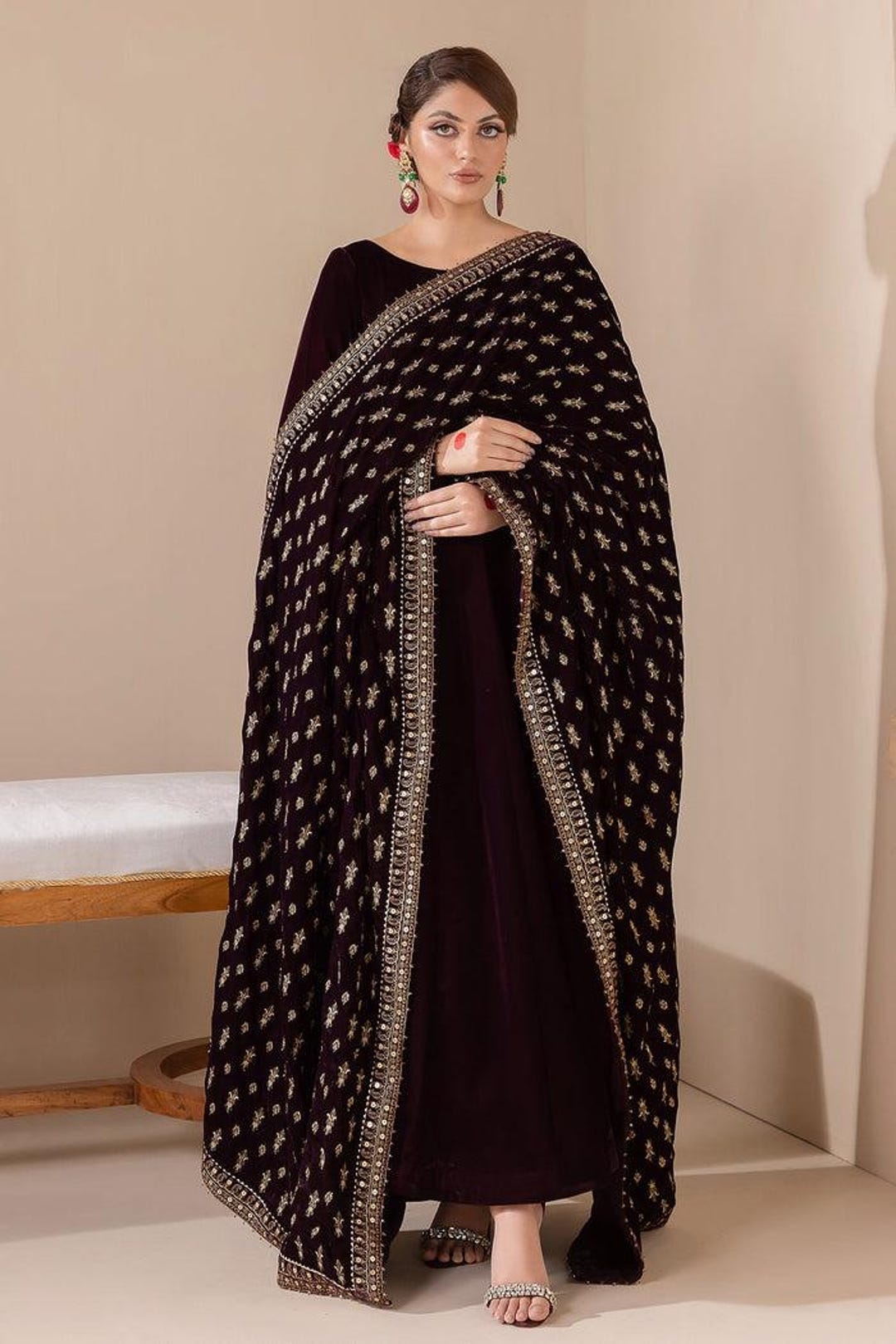 Maroon Embroidered Velvet Shawl | Pakistani Wedding & Party Wear Shawl ...