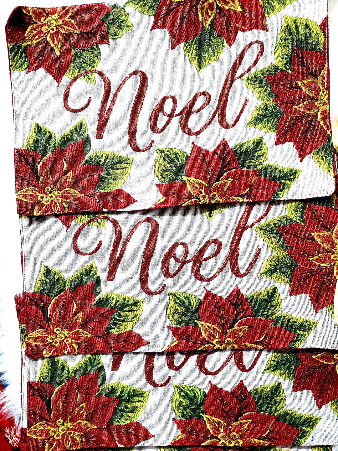 Floral Christmas Table Mats Set of 4 Holiday Dining Decor Festive ...