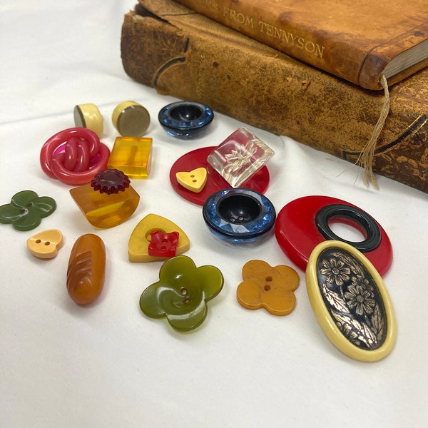 Bakelite Buttons - Etsy