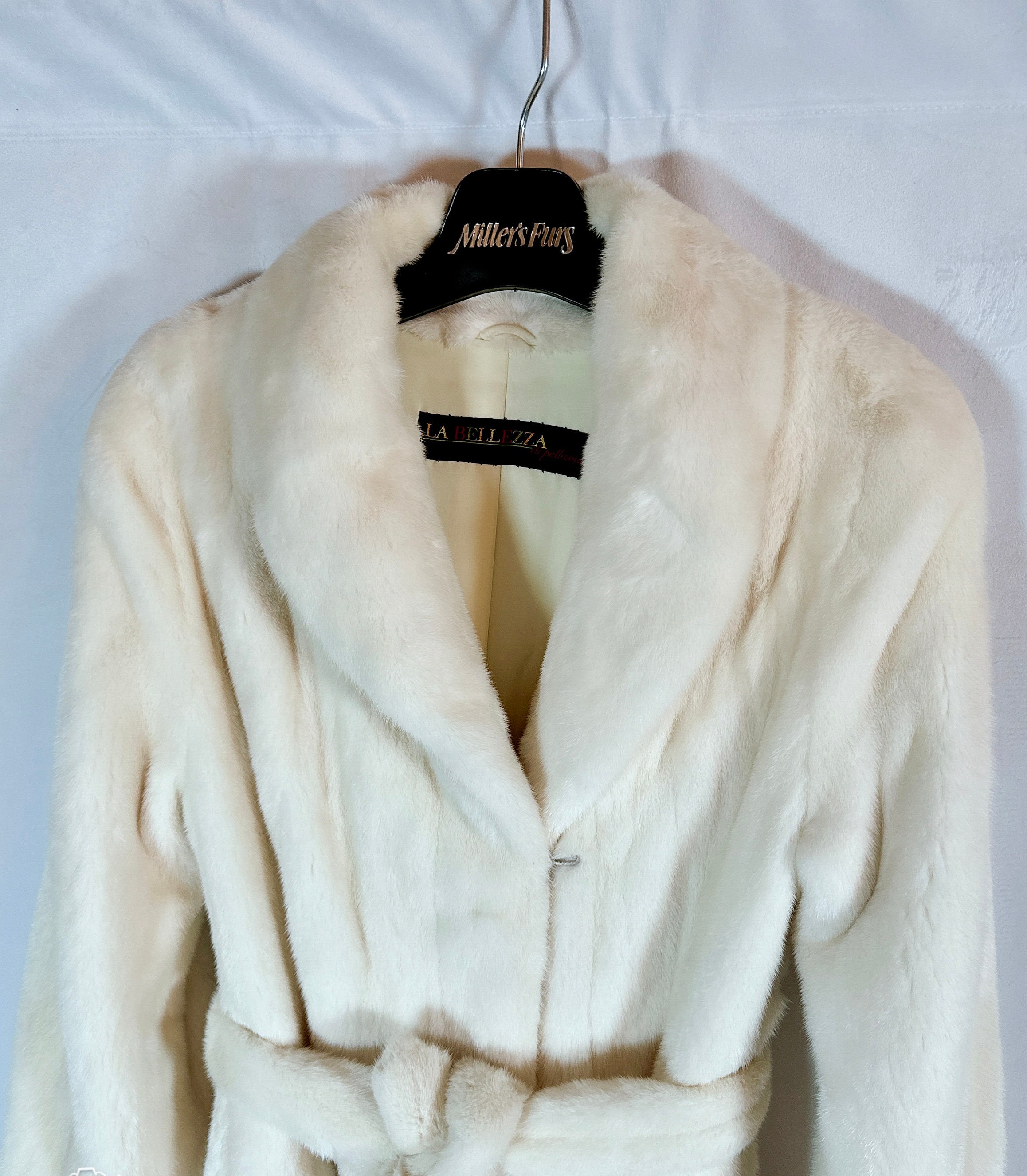 White Mink Fur Coat, Full Length, Female High Quality Fur, Size 4-6, Small to Medium - Etsy